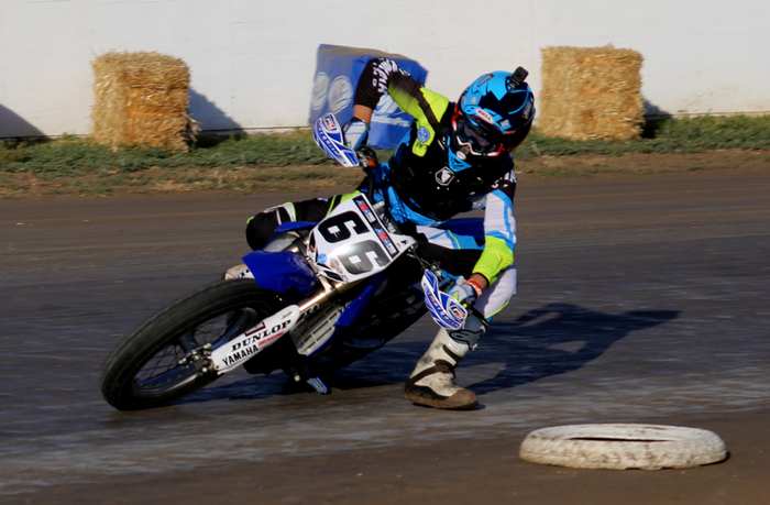 Vintage Flat Tracker